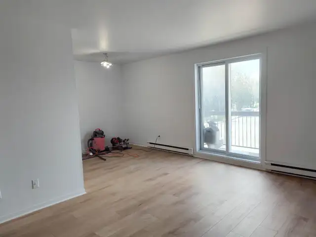 Joli grand appartement 5 et demi à Brossard, boul. Milan | Long Term ...