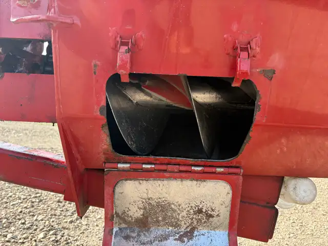 Farm King 13 85 swing auger | Farming Equipment | Saskatoon | Free ...