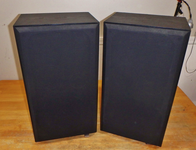 $140 Digital Fidelity M-1000D 3-way 110 watt tower speakers MINT ...