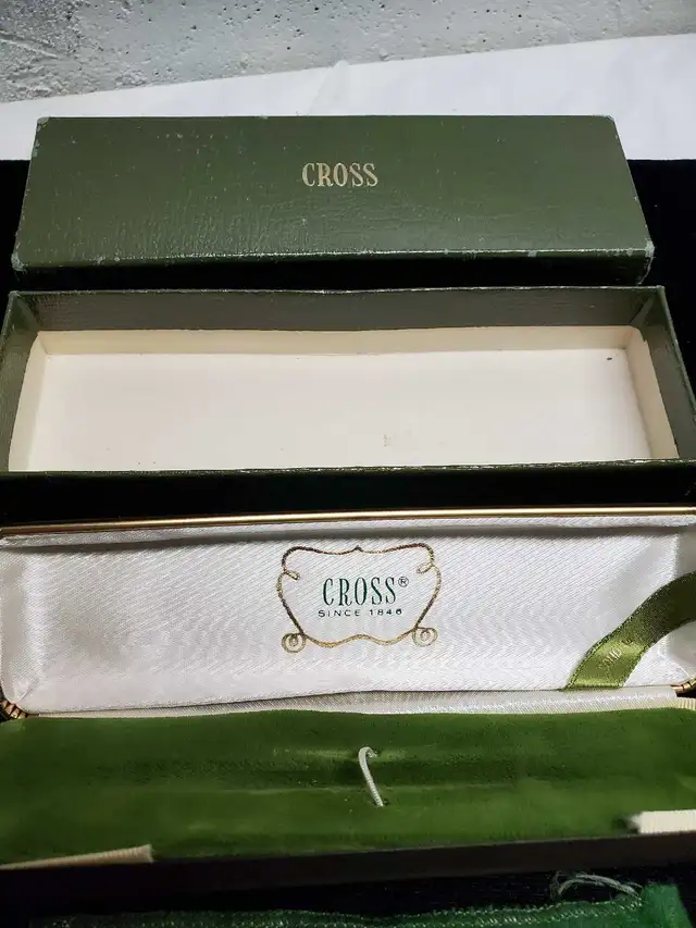 Vintage cross pen case complete | Arts & Collectibles | St. Catharines ...