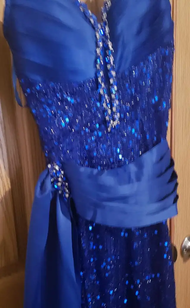 BEAUTIFUL GRAD DRESS WORN ONCE!!! | Women's - Dresses & Skirts ...
