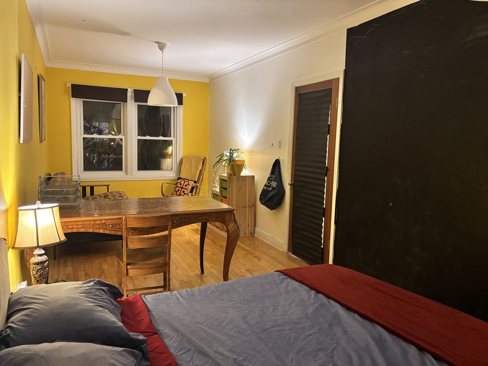 Chambre à louer - Ville-Émard - métro Jolicoeur | Room Rentals ...