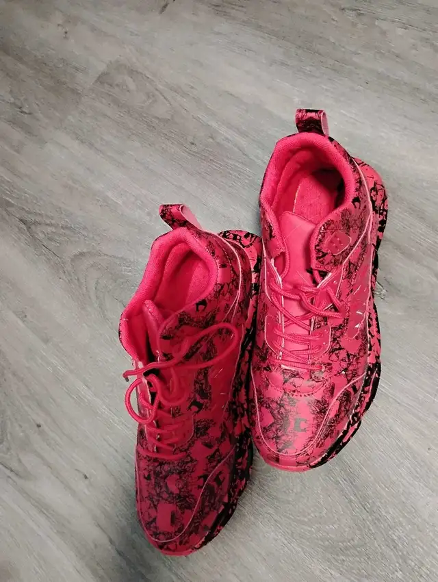 Men's Red and black shoes | Men's Shoes | Oshawa / Durham Region | Free ...