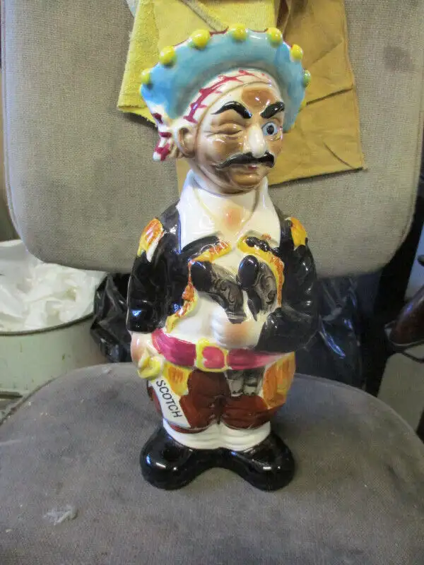 1950s POTTERY PIRATE FIGURAL SCOTCH DECANTER $20. BAR DECOR | Arts ...