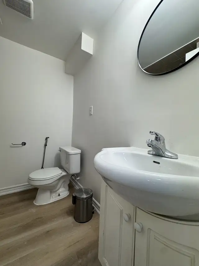 1 Bedroom Apartment | Square One | $1500 + Utils | Long Term Rentals ...