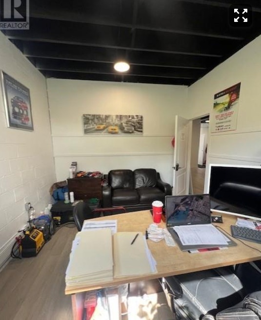 OMVIC APPROVED OFFICE SPACE WITH 7 PARKING SPOTS | Commercial & Office ...