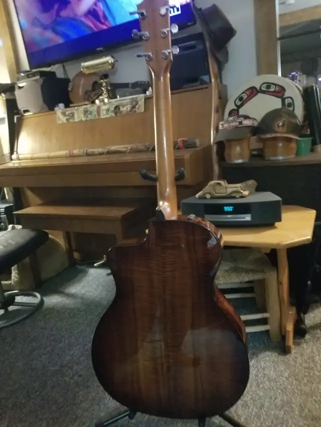 Taylor Model 224ce - KDLX 6 string electric acoustic giitar. | Guitars ...