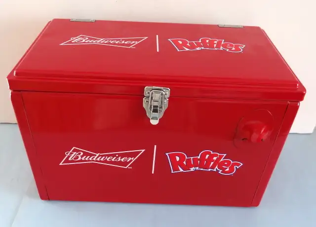 RARE, une PETITE GLACIÈRE BUDWEISER RUFFLES ROUGE MÉTAL | Other ...