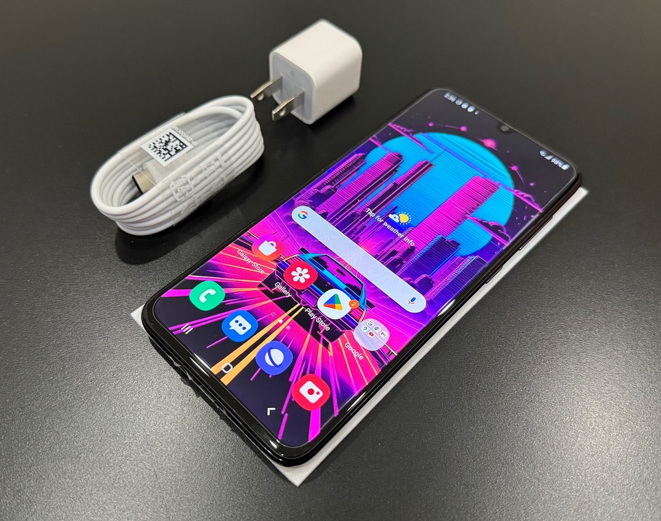 Samsung A70 128GB Prism - UNLOCKED - READY TO GO! | Cell Phones ...