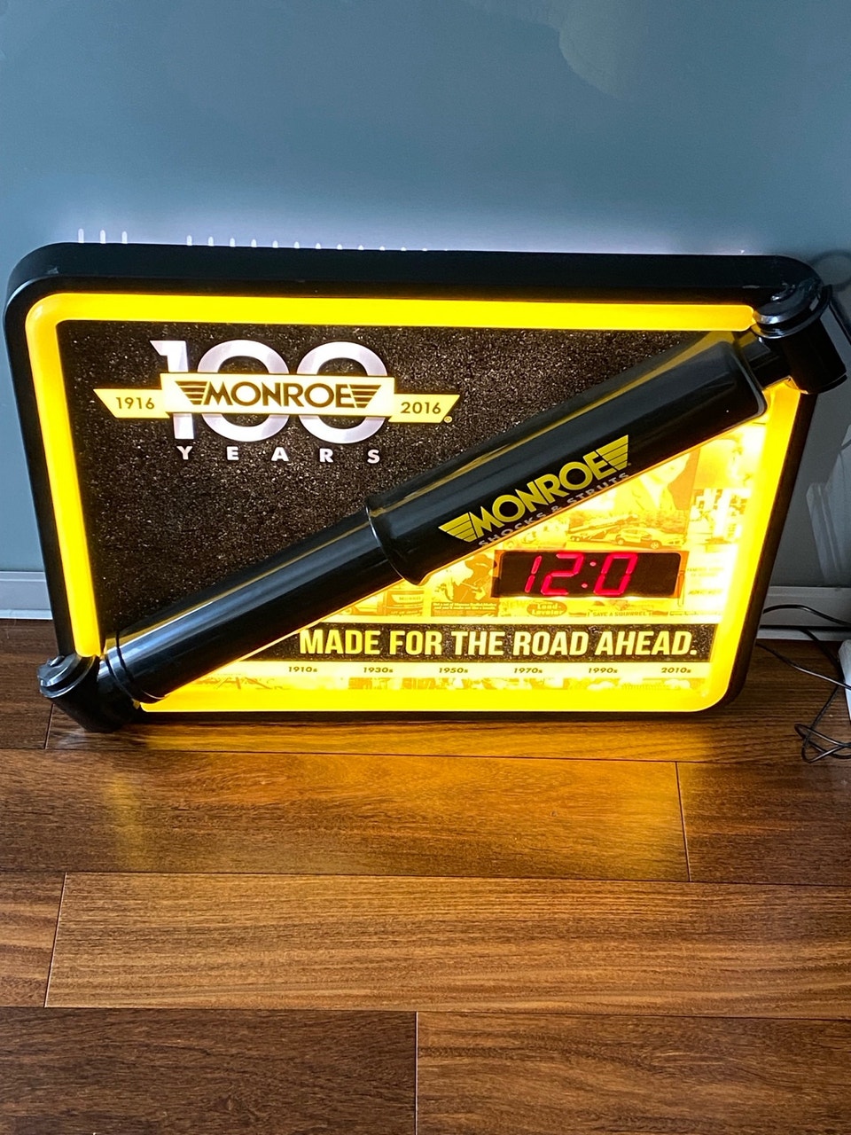 MONROE SHOCKS ADVERTISING LIGHT UP SIGN & CLOCK $90 | Arts ...