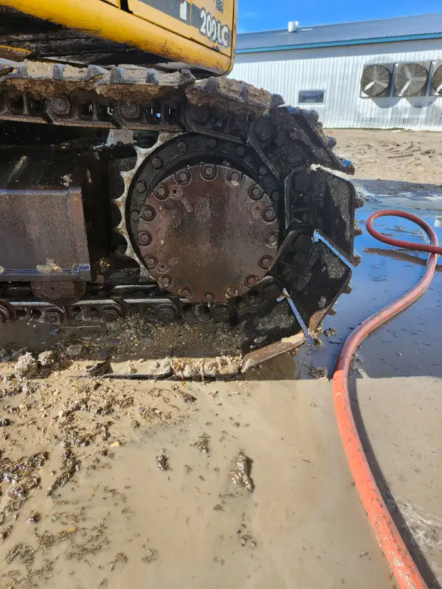 200 lc excavator | Heavy Equipment | Winnipeg | Free local classifieds ...