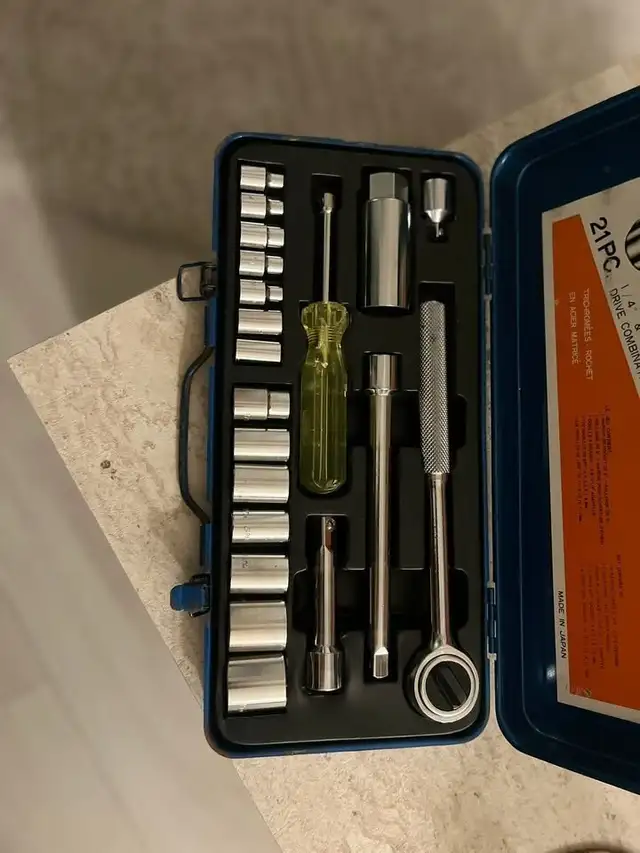 Japanese 21pc Ratchet Socket Set – Complete w/ Case | Hand Tools | City ...