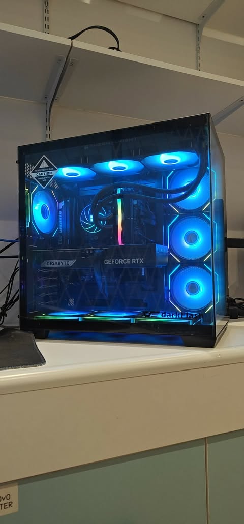 Gaming PC – Ryzen 7 9800X3D / 32GB / 1TB SSD / RTX 5080 16GB | Desktop ...