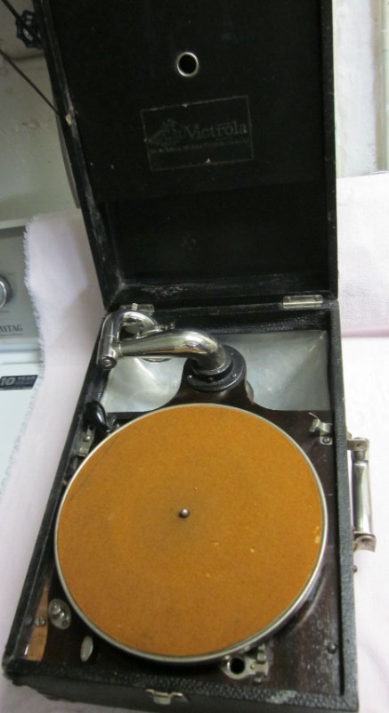 Antique Victor Victrola vv-35 gramophone record player | Arts ...