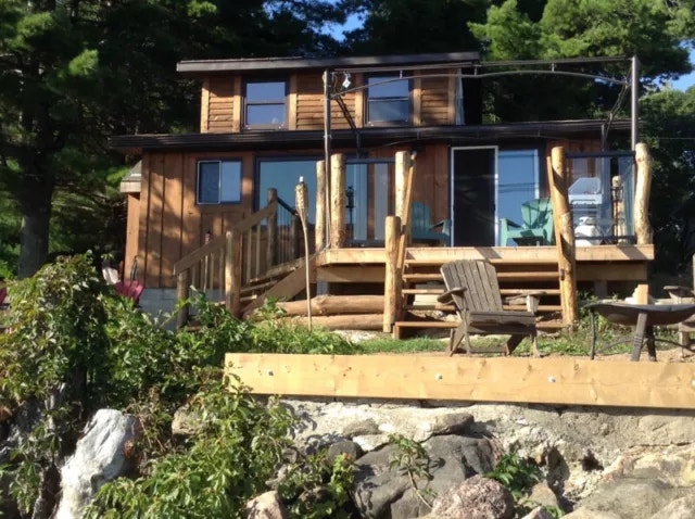 kawartha-lakes-lakefront-cottage-rental-pet-friendly-ontario