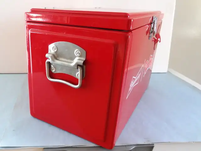 RARE, une PETITE GLACIÈRE BUDWEISER RUFFLES ROUGE MÉTAL | Other ...