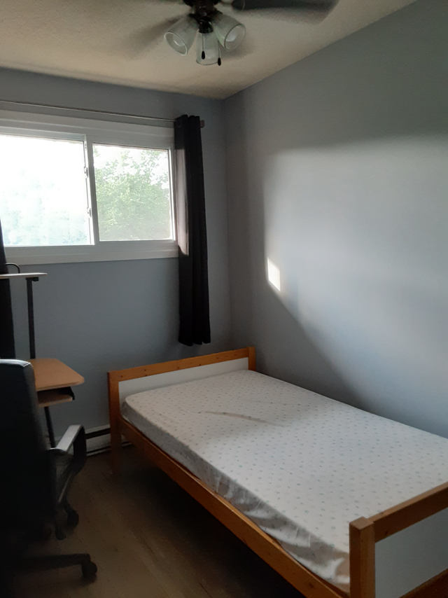 2 Rooms for Rent- 40 Summit Ave #46 London Ontario(Female Only) | Long ...