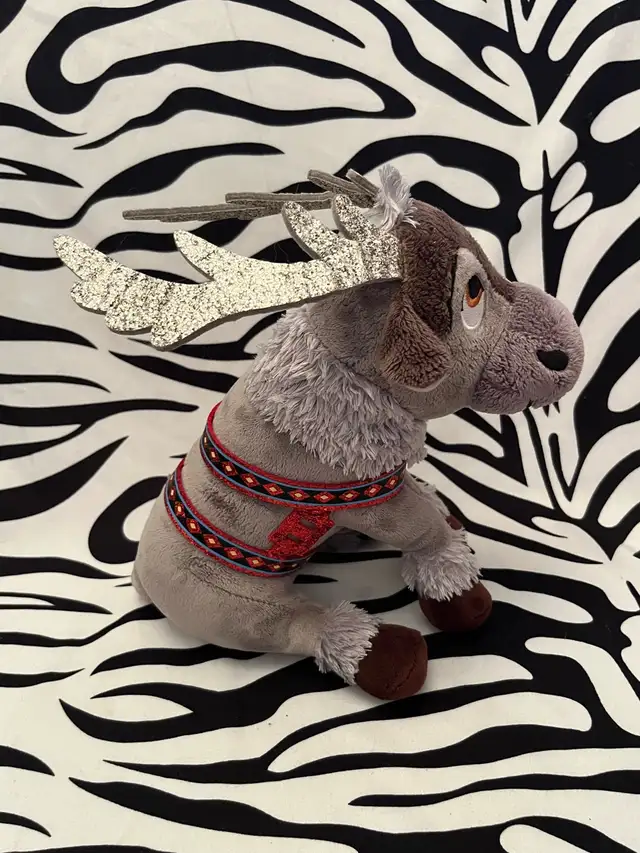 Ty Beanie Babies Sparkle Sven plush from Disney's Frozen | Arts ...