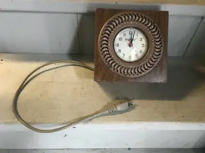 2,223 ads for antique clocks in All Categories in Ontario | Kijiji ...