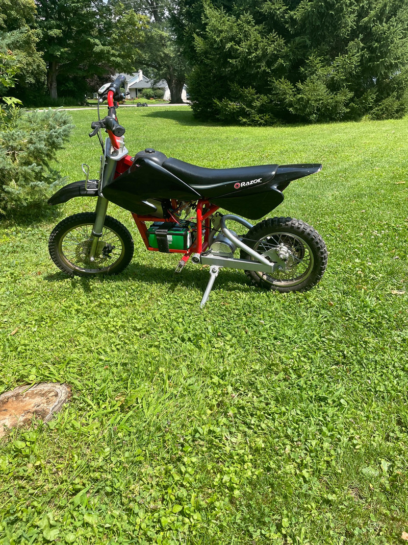 Razor MX650 Custom Built Electric Dirtbike | eBike | Hamilton | Kijiji Razor MX650 Custom Built Electric Dirtbike | eBike | Hamilton | Kijiji
