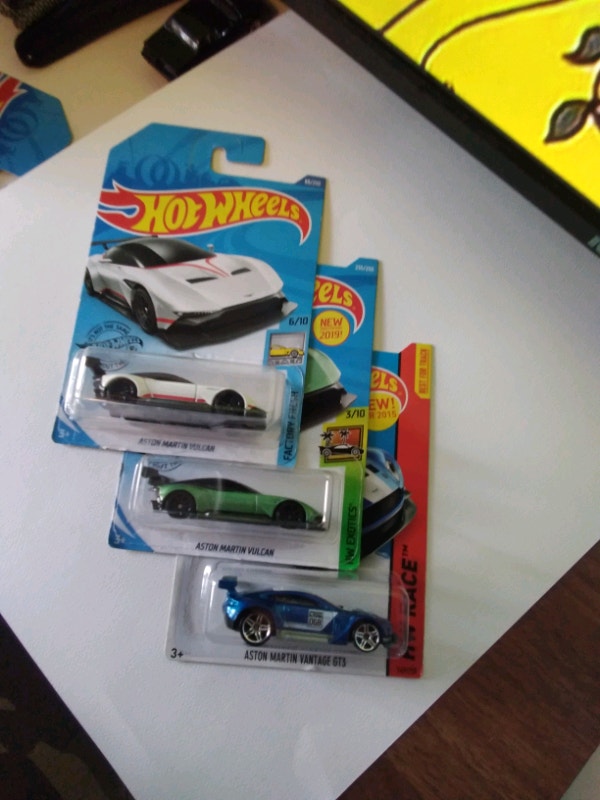 Aston Martin Vulcan \ Vantage GT3 Hot Wheels lot of 3 NIP $12 | Toys ...