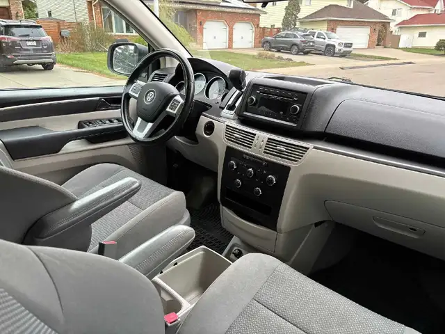 2012 Vw Routan Van | Cars & Trucks | Edmonton | Free local classifieds ...