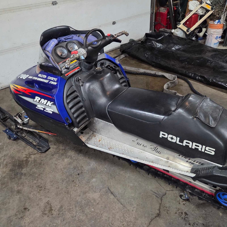 2000 Polaris RMK 700 | Snowmobiles | Edmonton | Free local classifieds ...