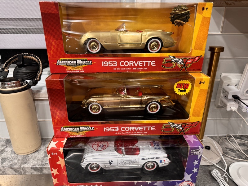 1/18 diecast ertl Chevy corvettes collection new rare | Art et objets ...