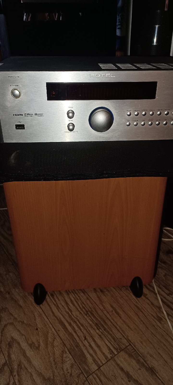 Rotel preamp | Stereo Systems & Home Theatre | Cornwall | Kijiji