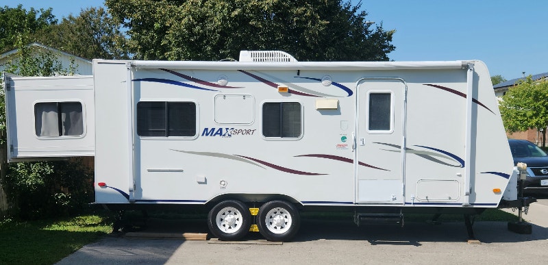 2008 R Vision Max Sport MS-23RS 23ft fully loaded ready to camp ...