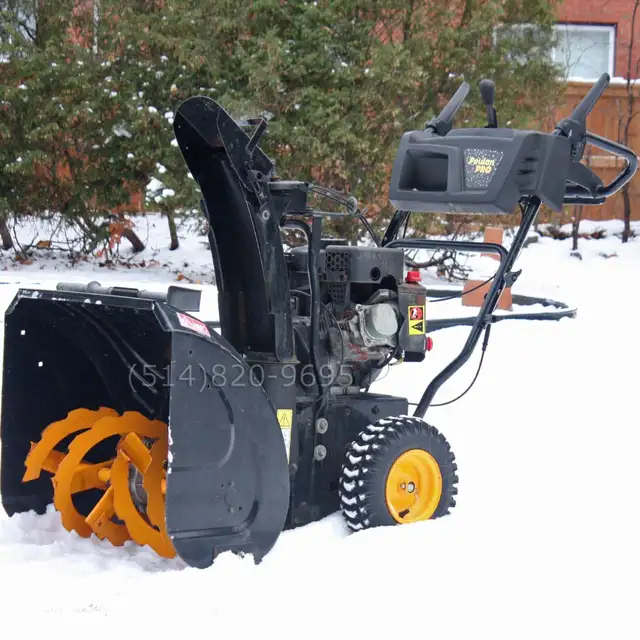 Souffleuse à neige Poulan PRO 24" 179cc OHV tarière 2 phases ...