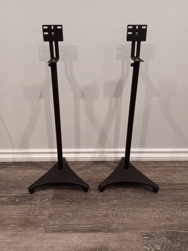Adjustable Metal Speaker Stands | Speakers | Ottawa | Kijiji