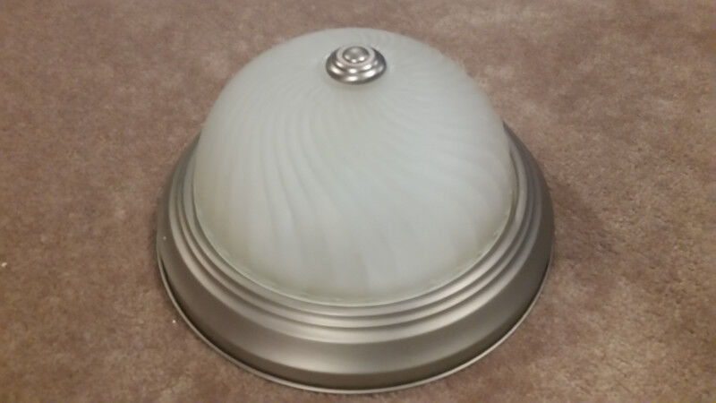 Silver Ceiling light fixtures | Indoor Lighting & Fans | Ottawa | Free ...