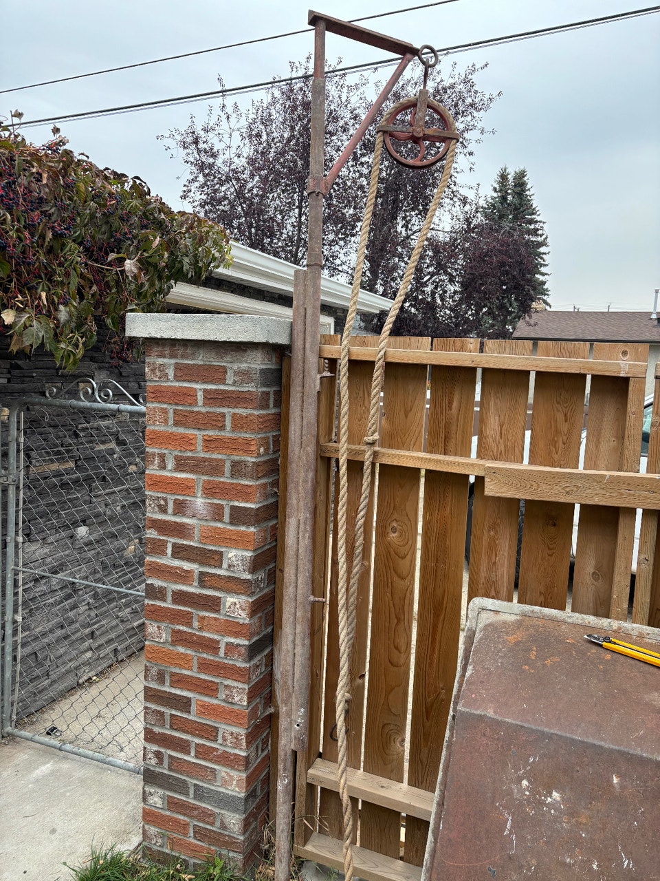 Heavy duty CBM pulley hoist wheel and rope | Ladders & Scaffolding ...