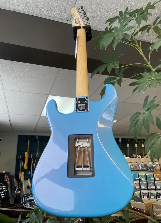 Charvel Pro-Mod So-Cal Style 1 HSH FR - Robin's Egg Blue | Guitars ...