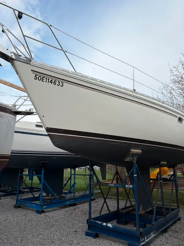 1984 Jeanneau Attalia 32 Sailboat | Sailboats | City of Toronto | Free ...