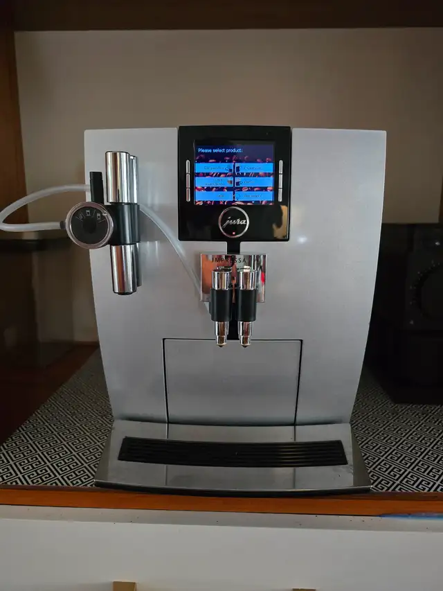 Jura J9 Super Automatic Espresso Machine - Refurbished | Coffee Makers ...