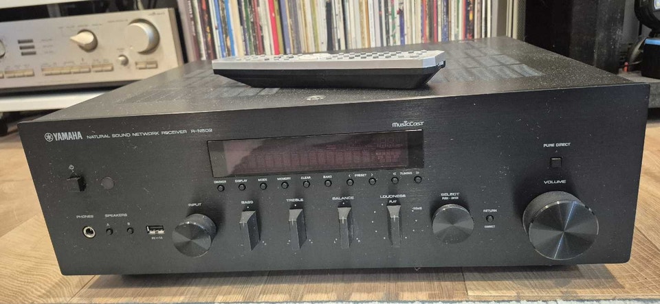 YAMAHA R-N602 Stereo Network Receiver+Sinclair active subwoofer ...