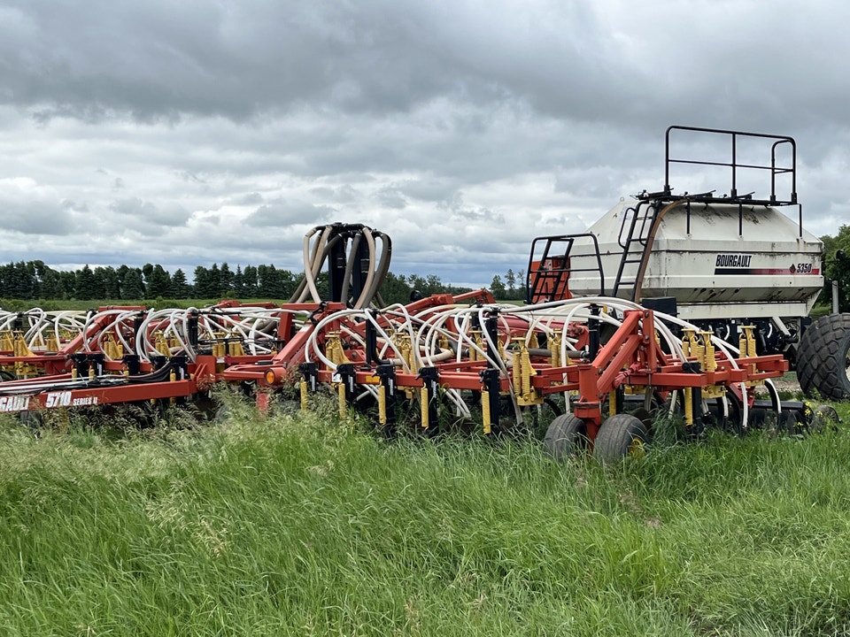 Bourgault 5710/5350 air drill | Farming Equipment | Portage la Prairie ...