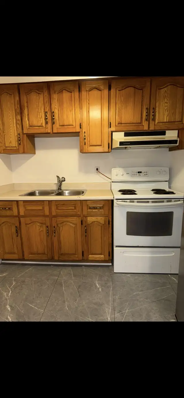 High Park Blvd-Roncesvalles Beautiful Bright Spacious 1Bdrm | Long Term ...