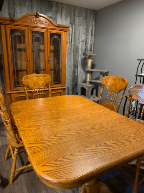 oak dining set with china cabinet in Dining Tables Sets in Ontario Kijiji Marketplaces