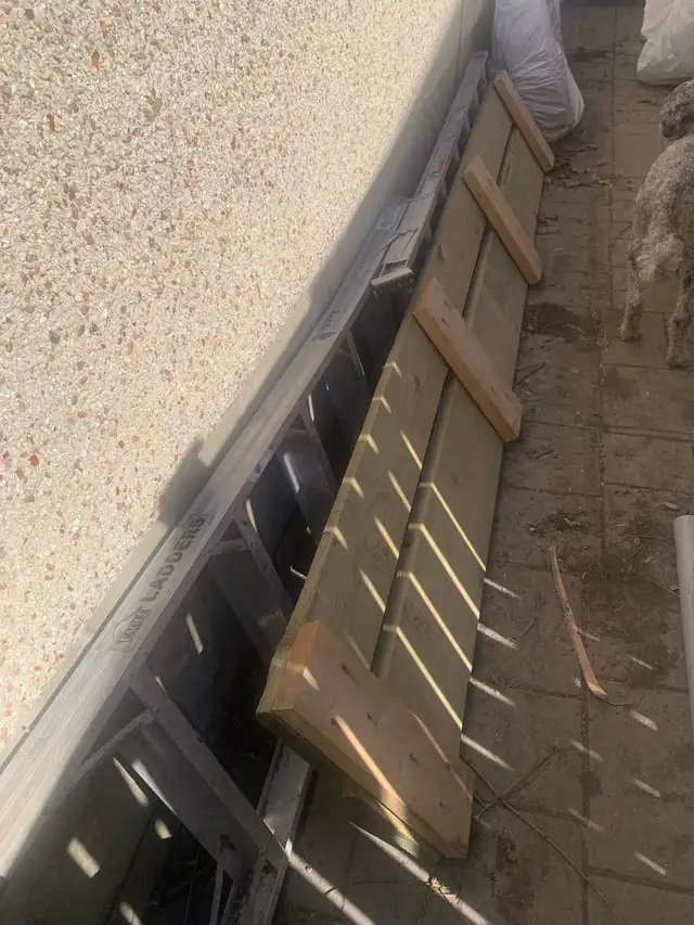 Aluminum Extension Ladders / Ladder Jacks and platform | Roofing ...