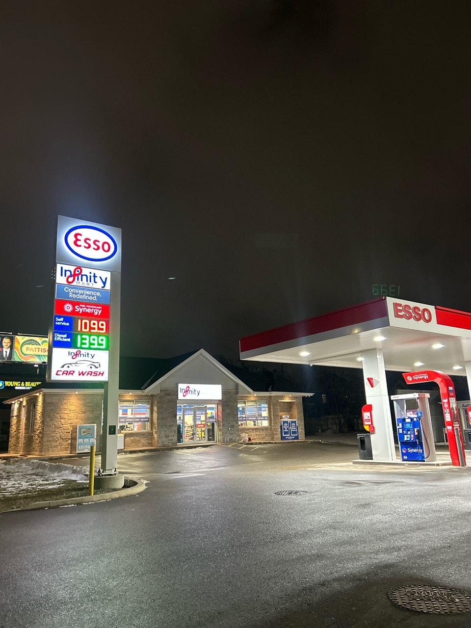 Food take out space in gas station | Commercial & Office Space for Rent ...