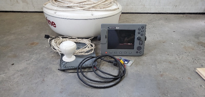 COMPLETE RAYMARINE 48 MILE RADAR/CHARTPLOTTER SETUP | Boat Parts ...
