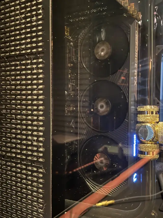 GeForce RTX 5070ti Zotac SFF OC | System Components | Winnipeg | Free ...