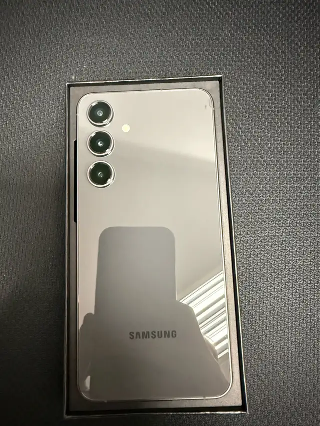 Samsung galaxy S24 FE Unlocked | Cell Phones | St. John's | Free local ...