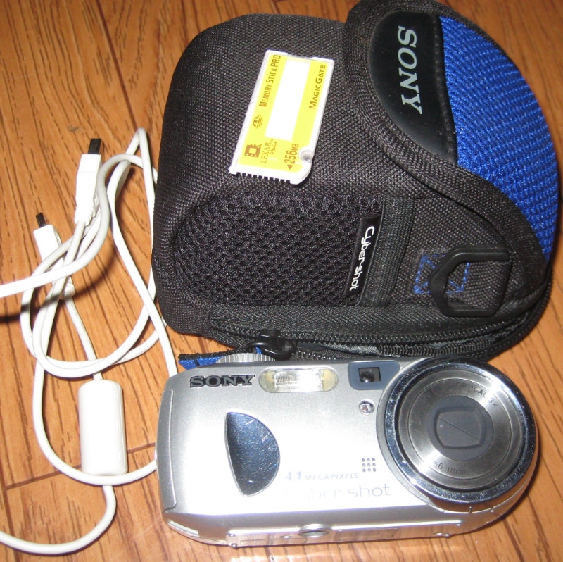 Sony Cyber-Shot Digital Camera DSC-P73 Vintage Digicam Y2K CCD | Cameras & Camcorders | Sudbury ...