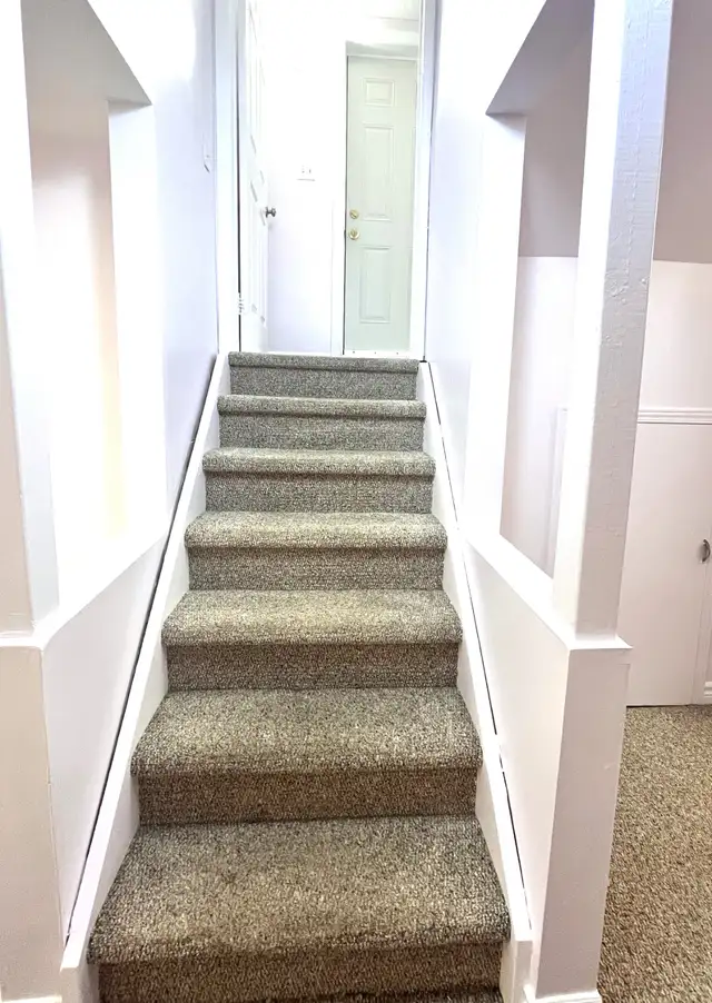 GTA Newmarket Basement with separate entrance in perfect locatio | Long ...