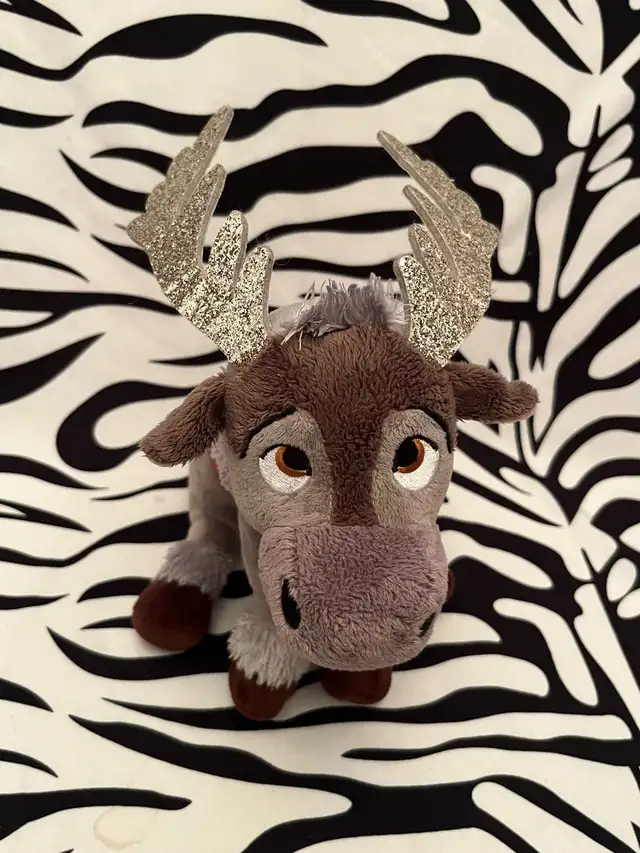 Ty Beanie Babies Sparkle Sven plush from Disney's Frozen | Arts ...