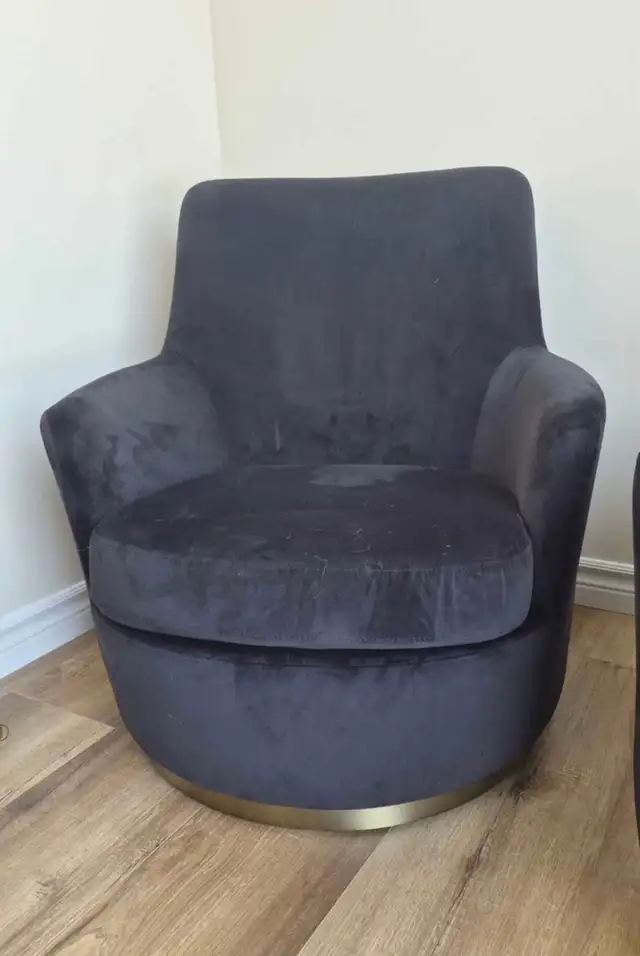 Designer accent chairs | Chairs & Recliners | Oshawa / Durham Region ...